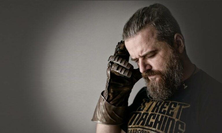 Daniel Vávra podává žalobu na Facebook. Blokují mě poté, co jsem začal ...