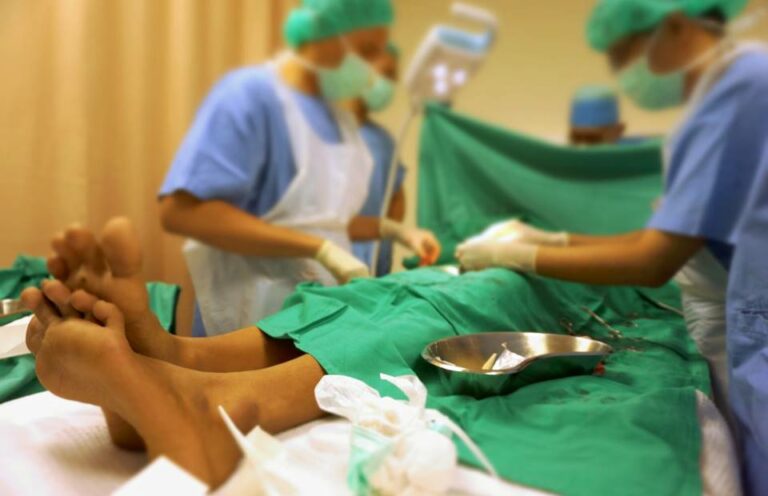 Obřízka jako záruka prestiže. Kde se vzala tato tradice, která je dodnes hodně citlivým tématem ...